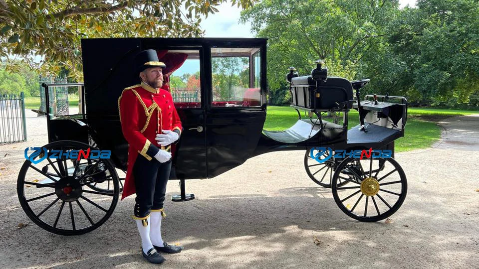 Black Luxury Elegant Princess Royal Horse Carriage Wedding Sightseeing ...