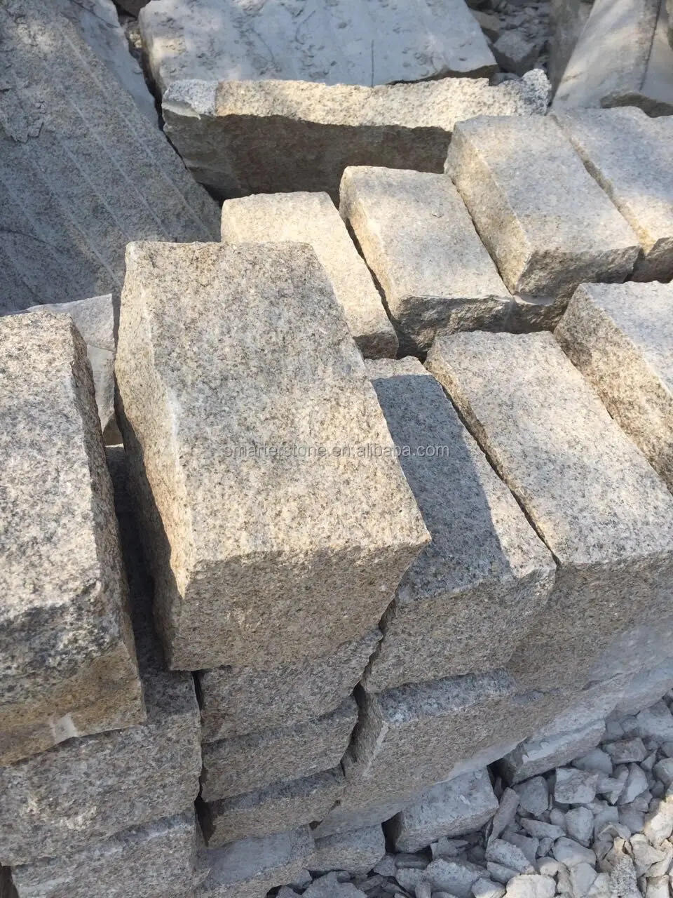 Yellow Paving Stone Granite Cobblestone Split Sides 100 X 100 X 30 - 50 ...