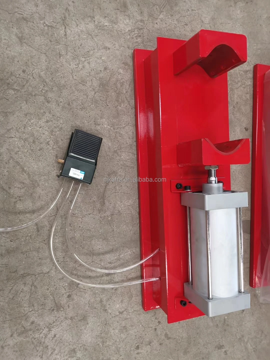Fire Fighting Maintenance Equipment - Pneumatic Clamping Device