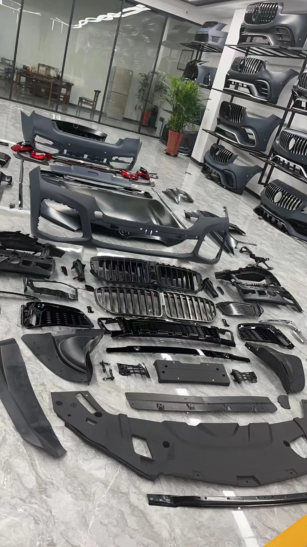 BMW 7 Series F02 M760 Style Body Kit with Easy Installation & Unpainted ODM