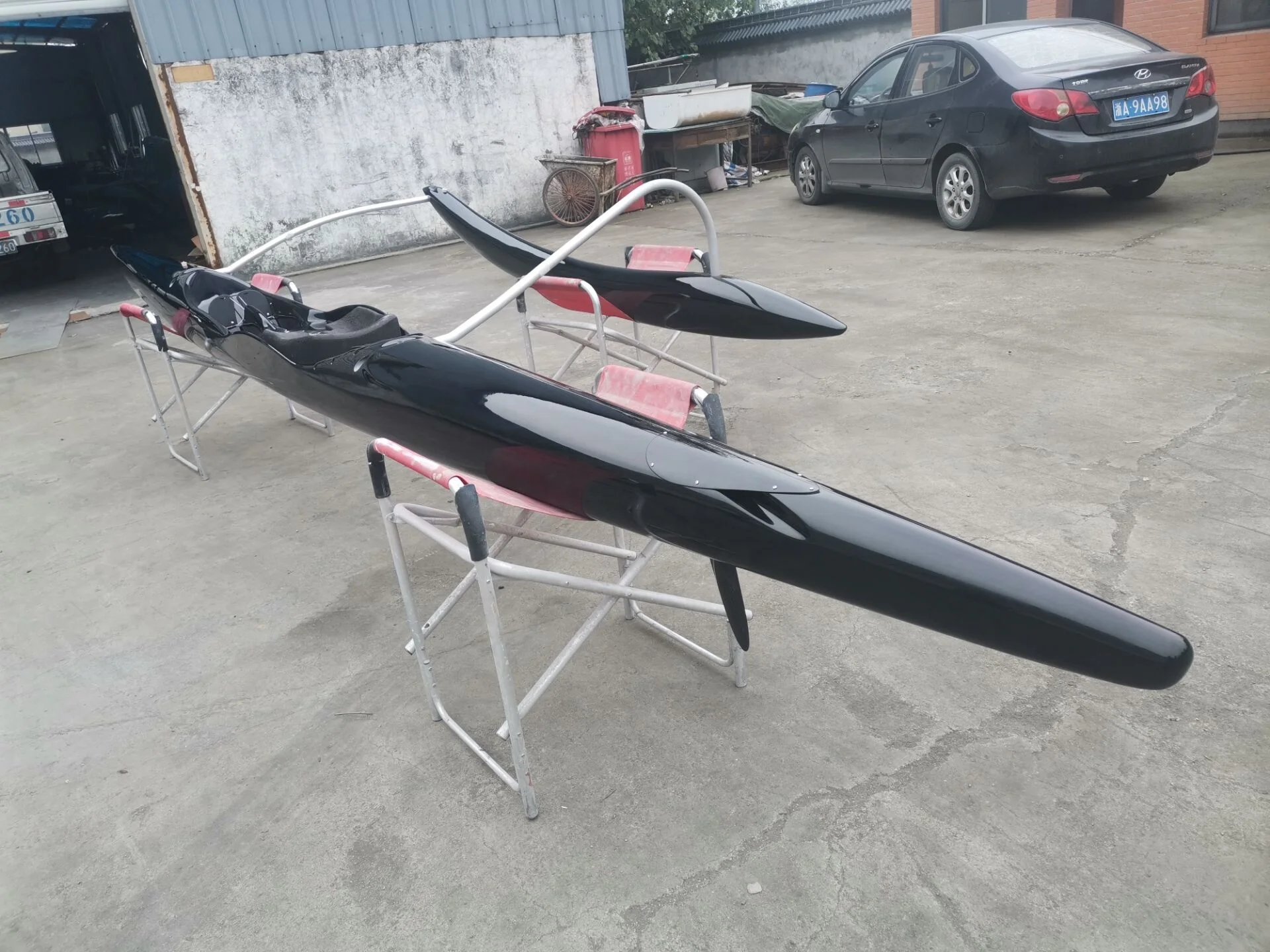 Synsunsports OC1 Outrigger Canoe - Carbon Fiberglass