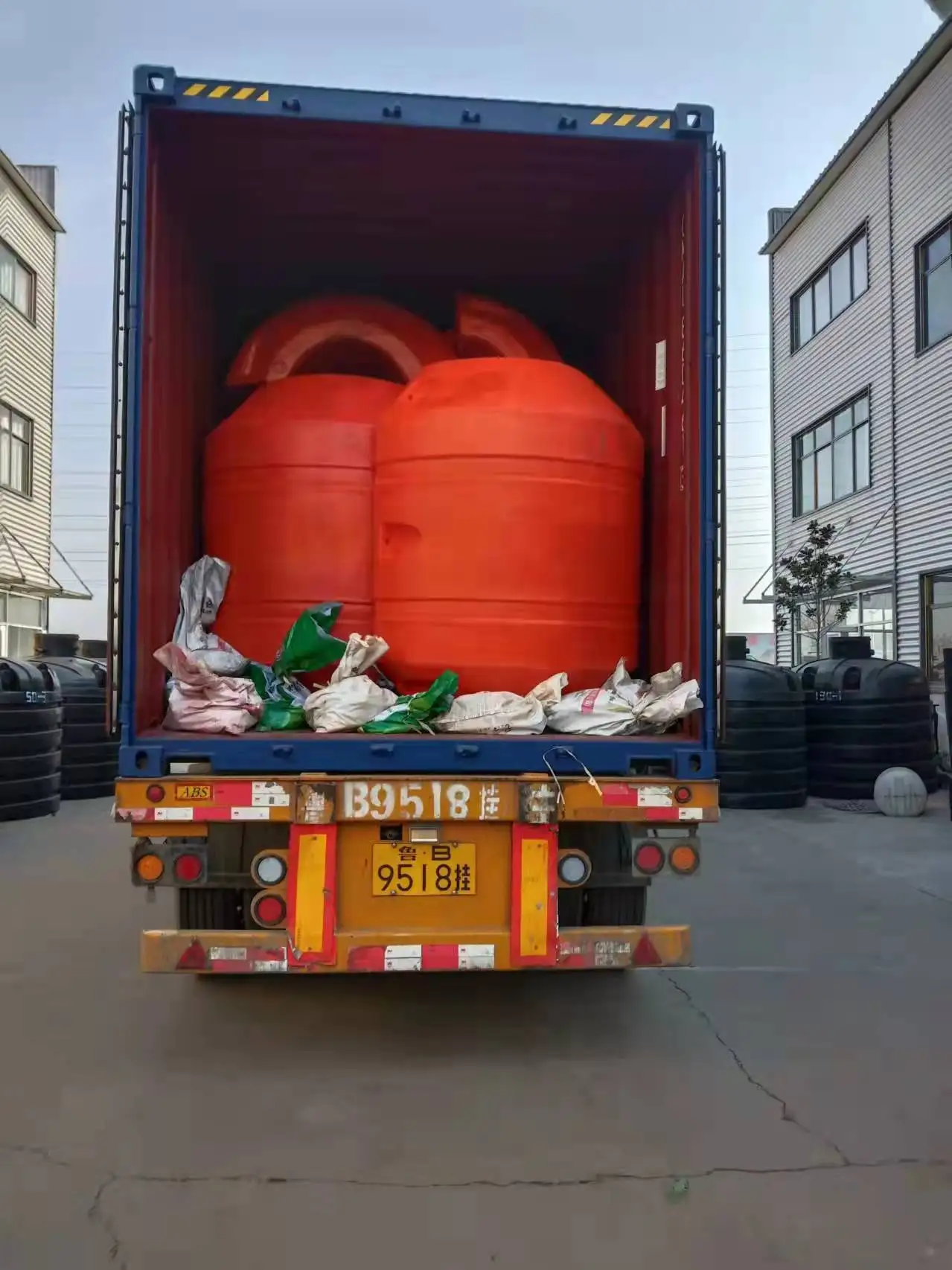 Pipe Floater Plastic Floater For Dredger Dredging Floater Pontoons Pipe ...