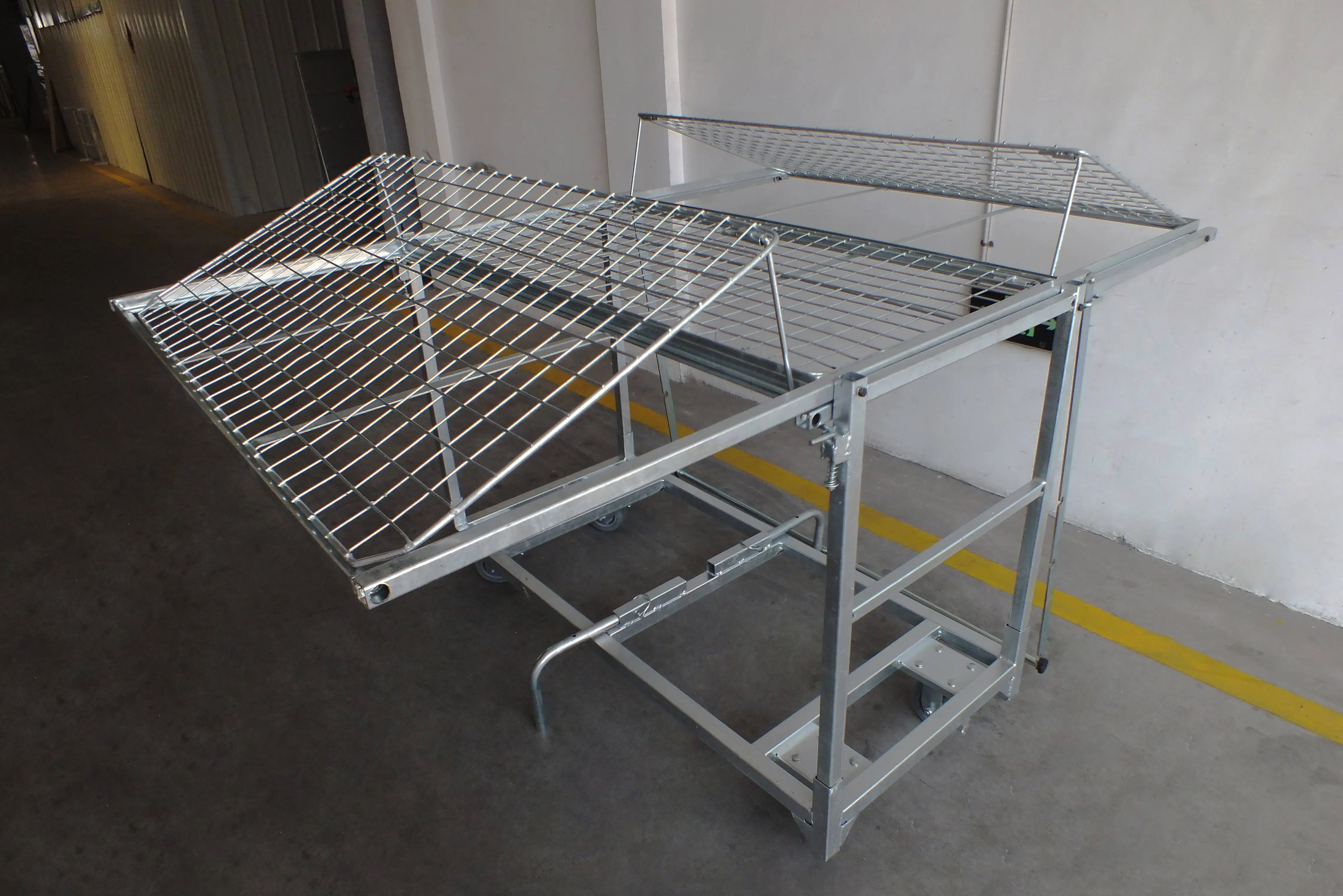 Fruit and Vegetable Vario Rolling Display Cart - Elite