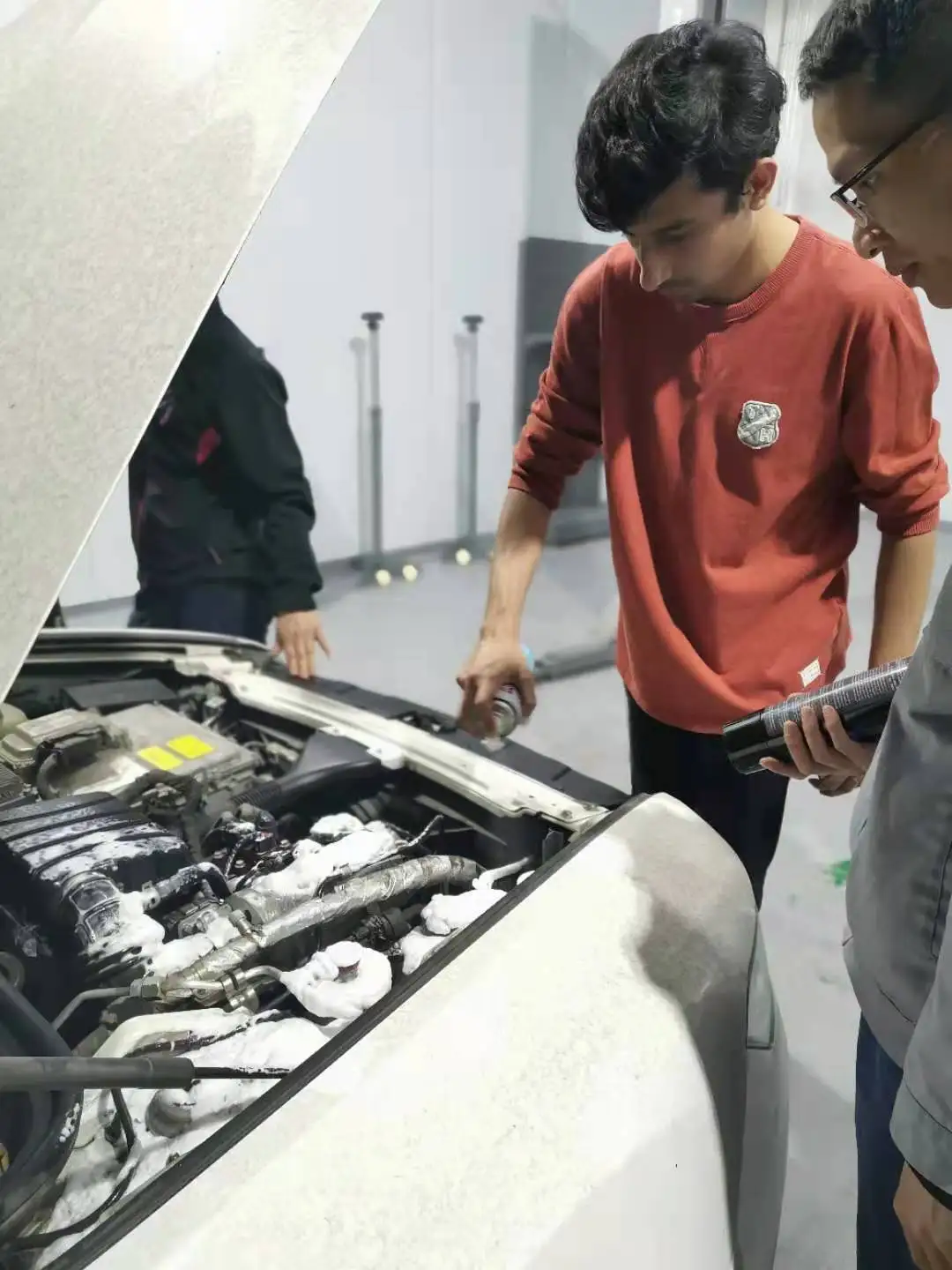 KASDER Car Engine Degreaser - Efficient Foam Cleaner