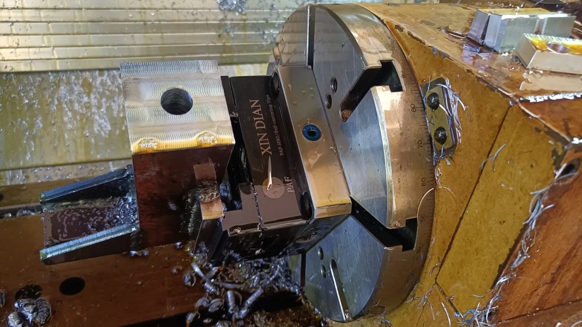 Self Centering Vise For Concentric Self-centering Or 5 Axis Cnc ...