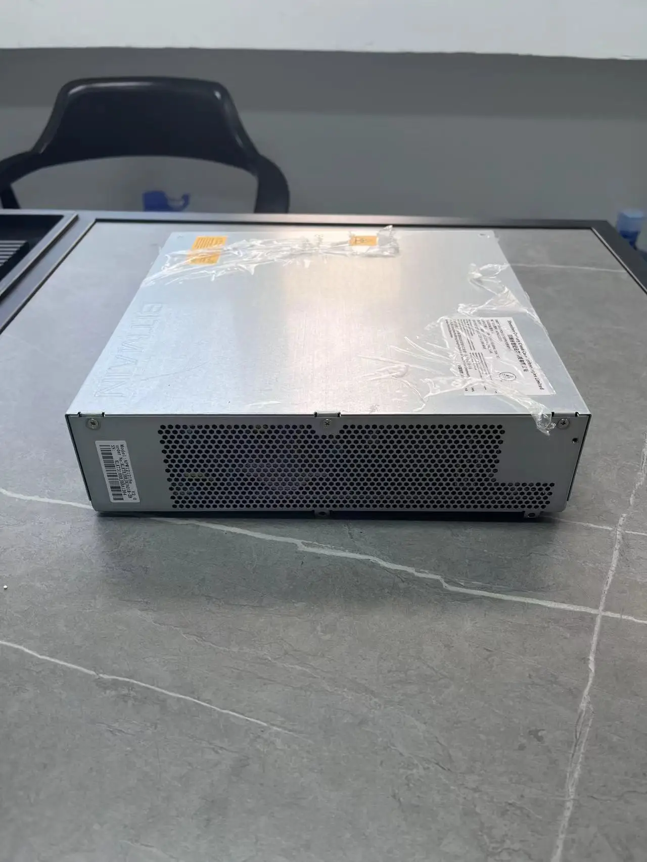 3600W APW12 Power Supply - Efficient Cooling for S19