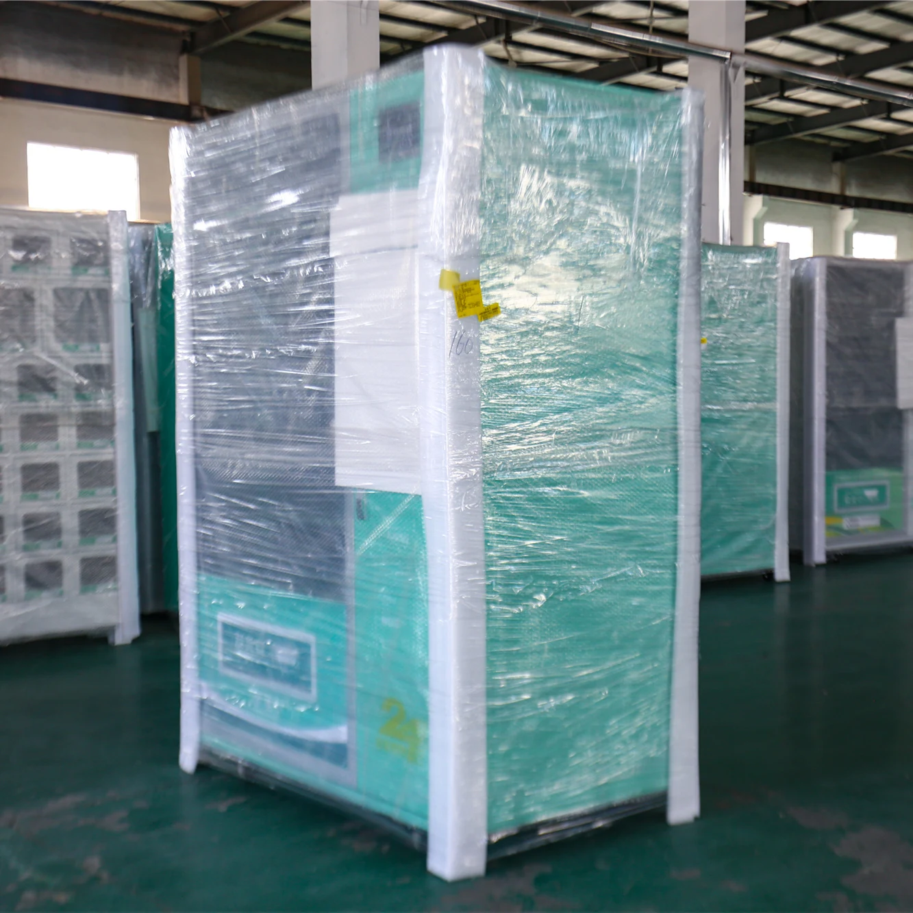 Good Ingenious Remote Control Robot Arm Vending Machine For School ...