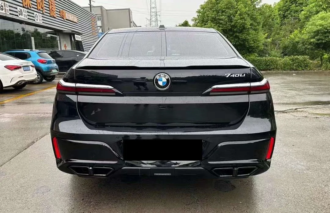 Black Samurai Body Kit Is Suitable for BMW G70 7 Series G70 Tail Side ...