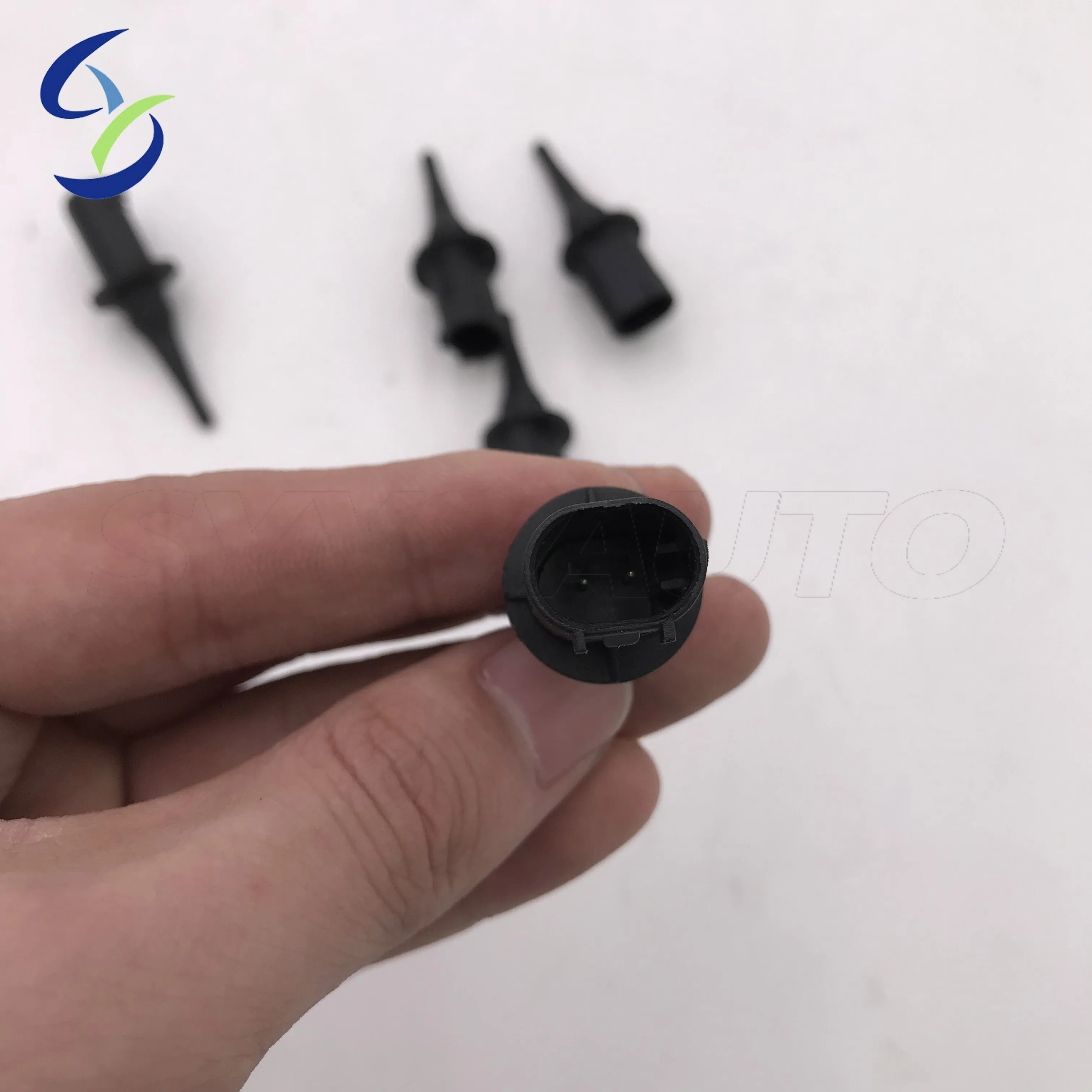 Genuine Mercedes Ambient Air Temperature Sensor (OEM 0075421318)