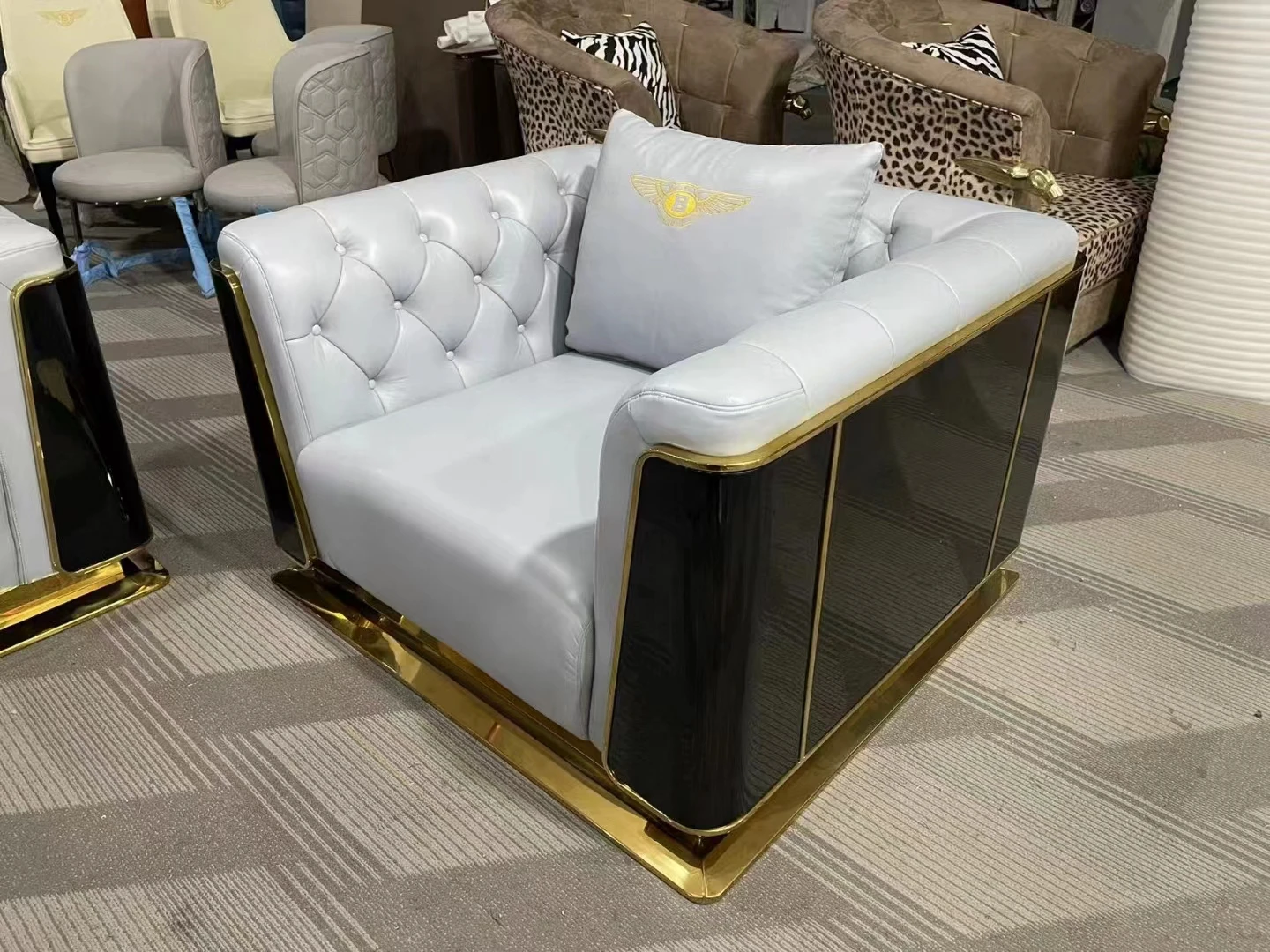 Modern Luxury Living Room Sofa Set Luxury Sofa Set Furniture Luxury ...