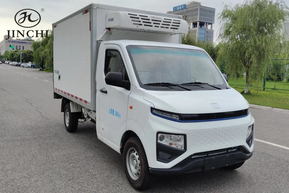 Geely Freezer Cold Box Truck - Efficient Refrigerated Van