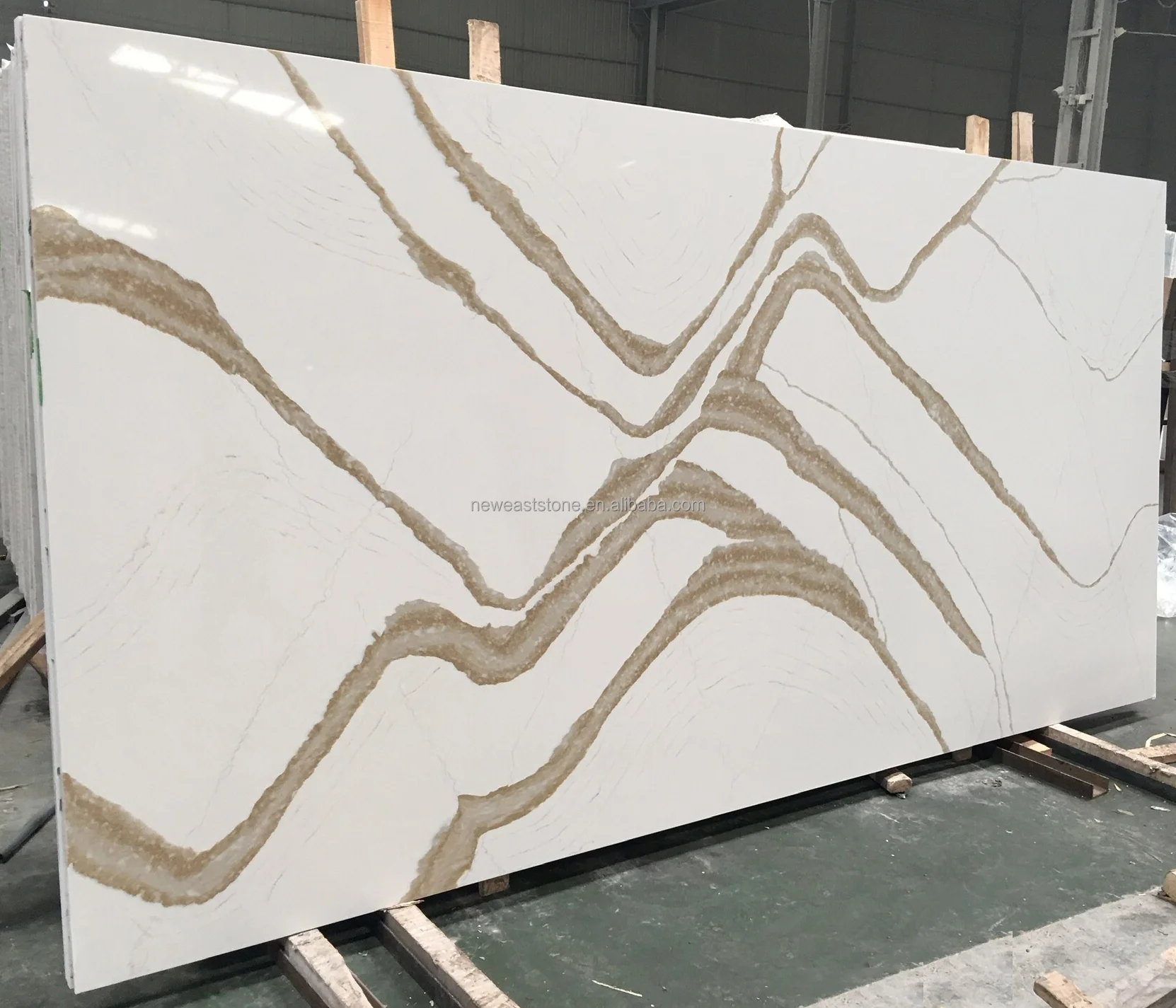 Modern Chinese Artifical Calacatta Golden Engineered Stone Quartz ...