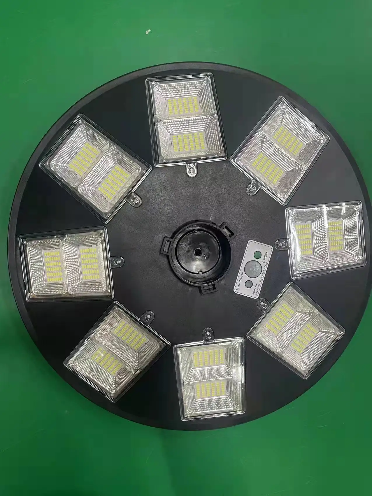 UFO Plastic All in One Solar Energy System 2000 w Led Solar Street ...