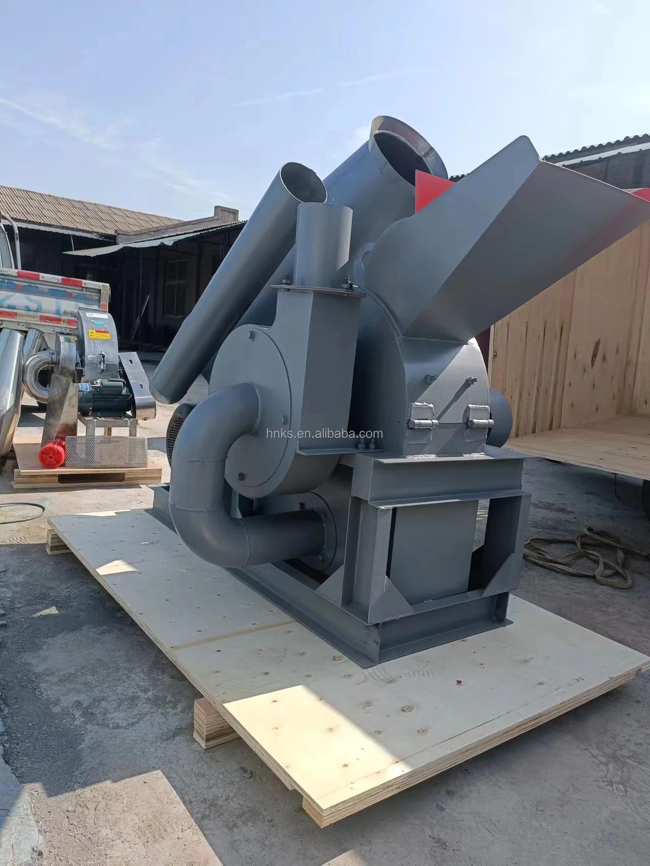 High Capacity Wood Shredder Industrial Wood Crusher Making Sawdust ...