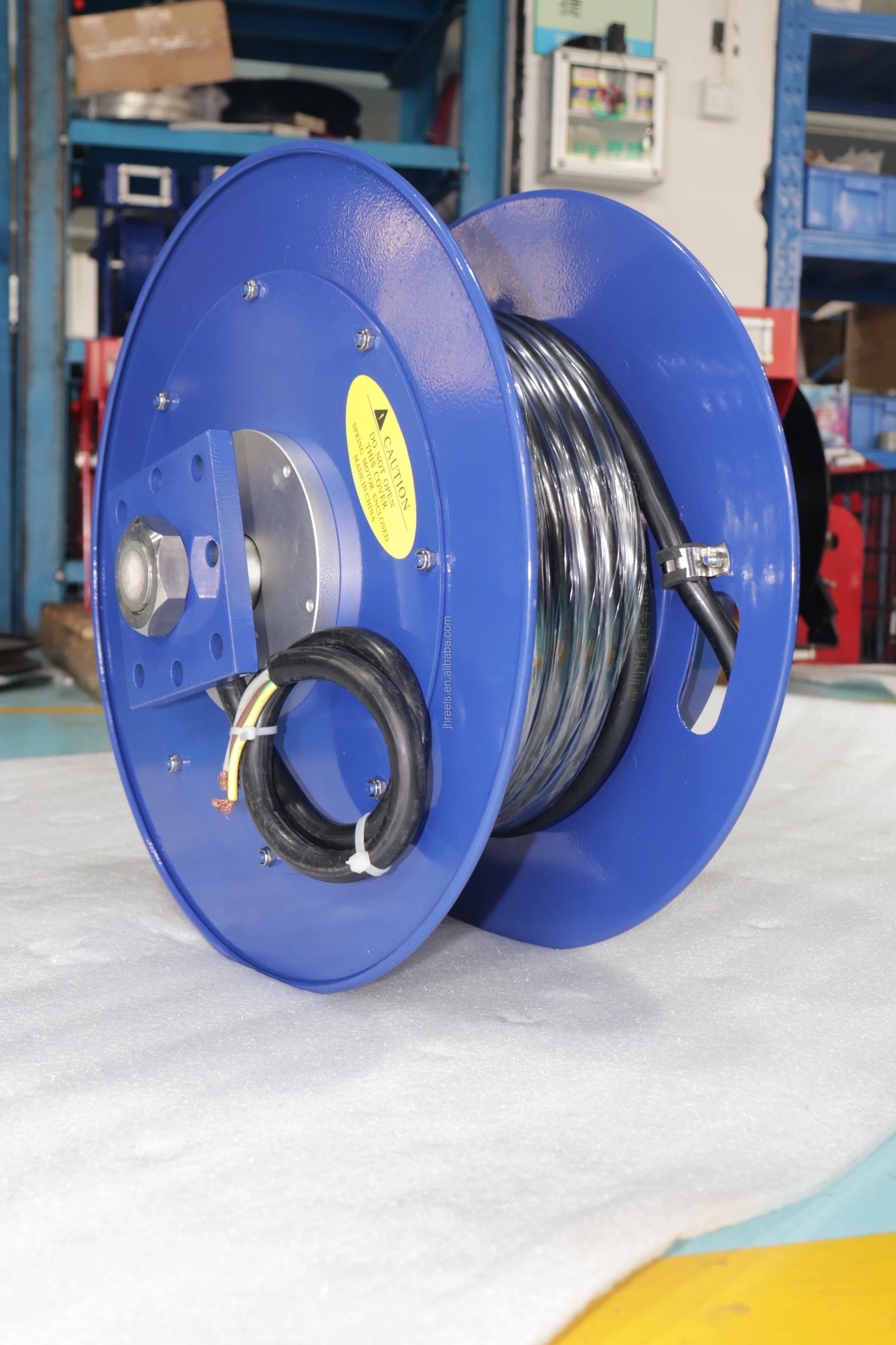 Retractable High Pressure Industrial Robot Cable Reel Hose Reel Oil ...