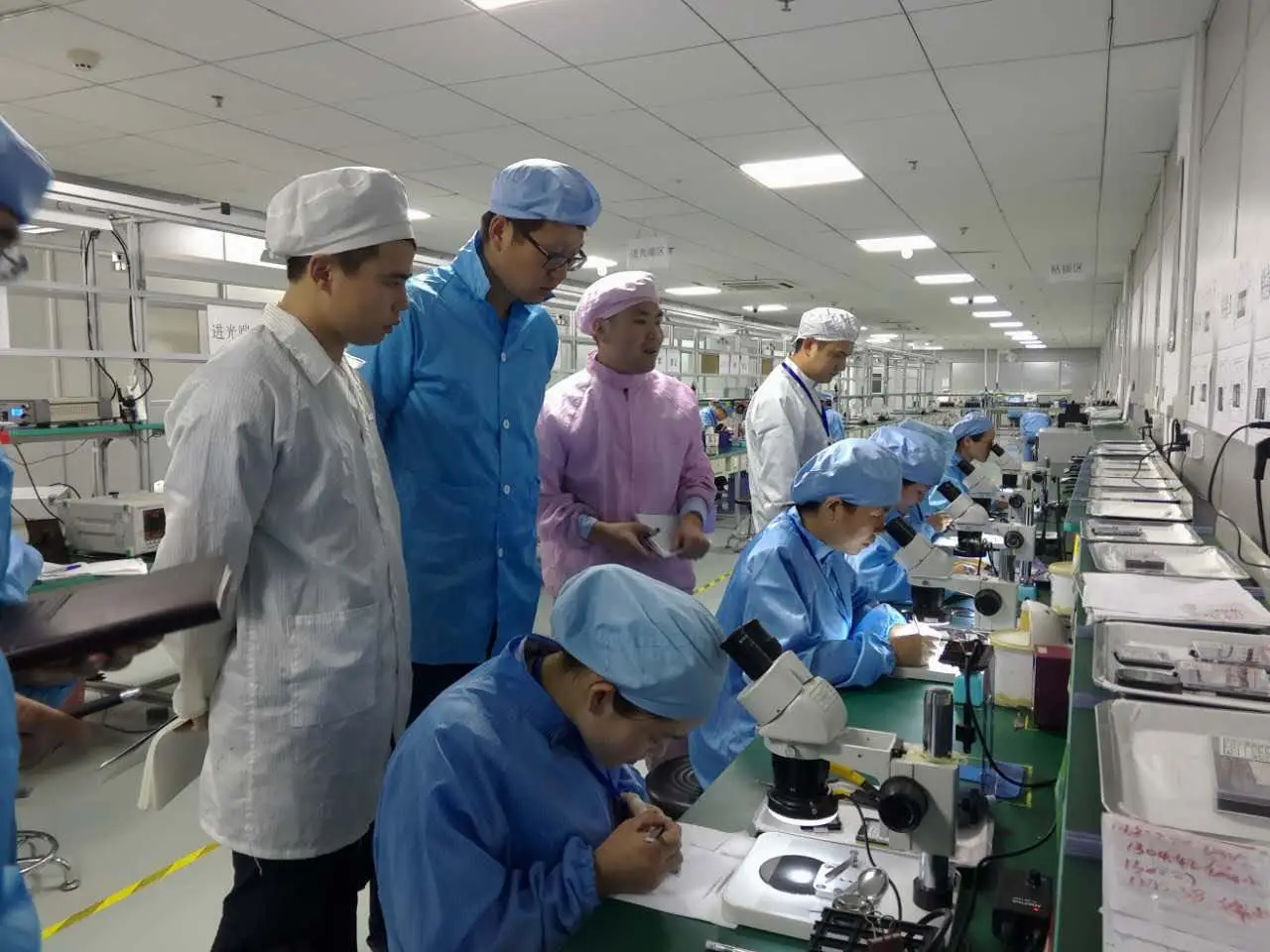 4ch 1.1 Pitch 13.5 Aoi Blue Band Eml Lan-wdm Tosa Block Mux Optical ...