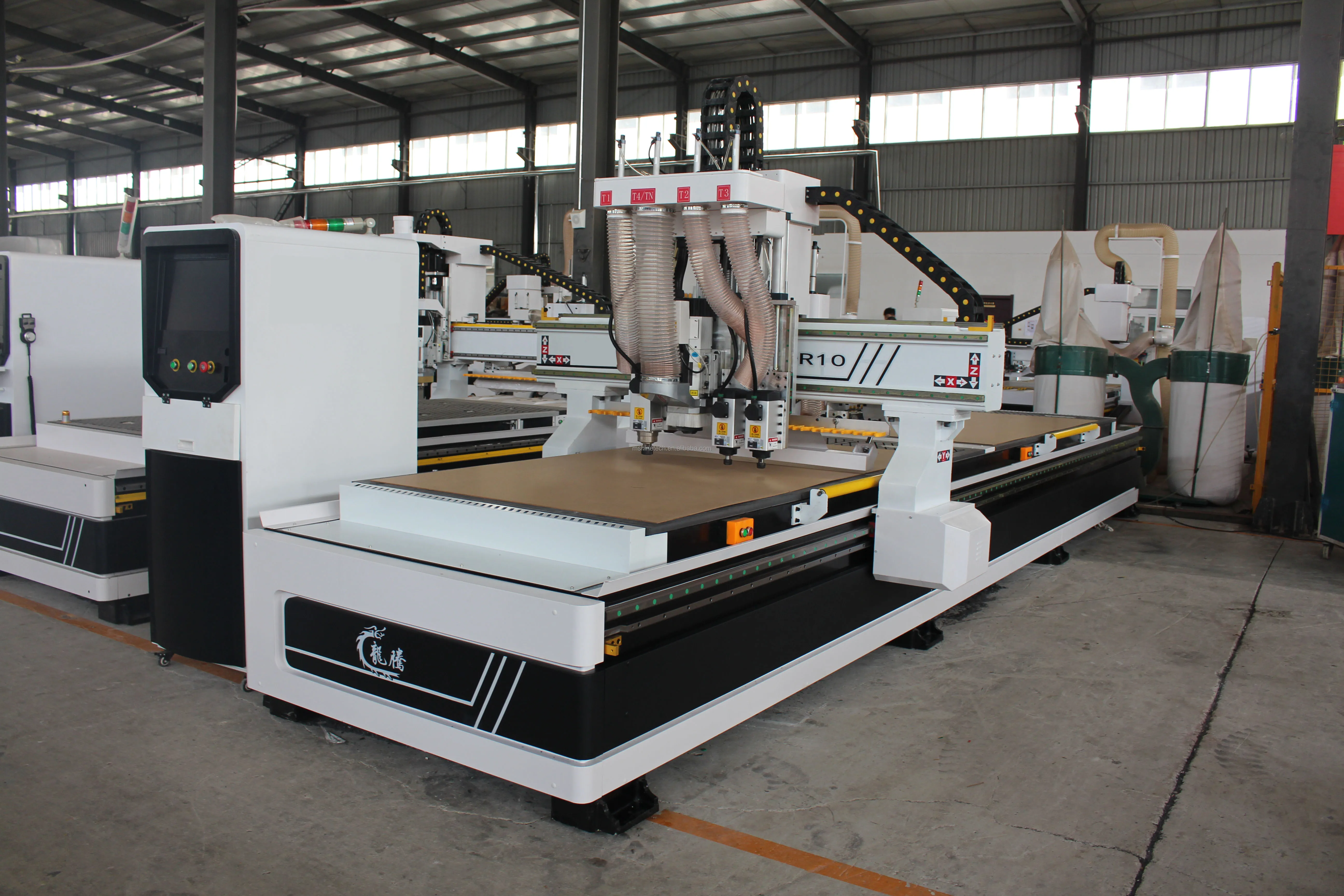 Atc Mdf Board Making Machine Wooden Door Making Machine Wood Router ...