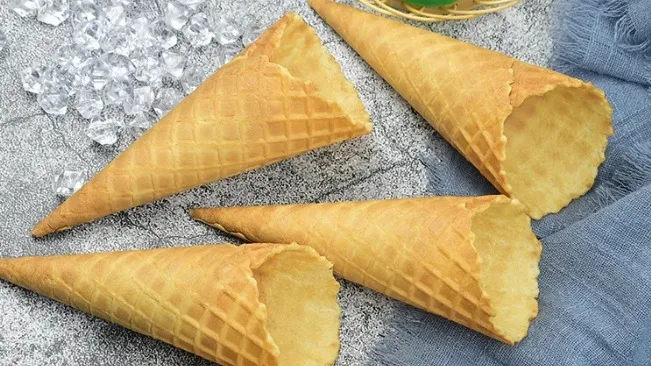 Qt Small Icecream Wafer Cone Waffer Biscuit Making Machine Sweet Waffle ...