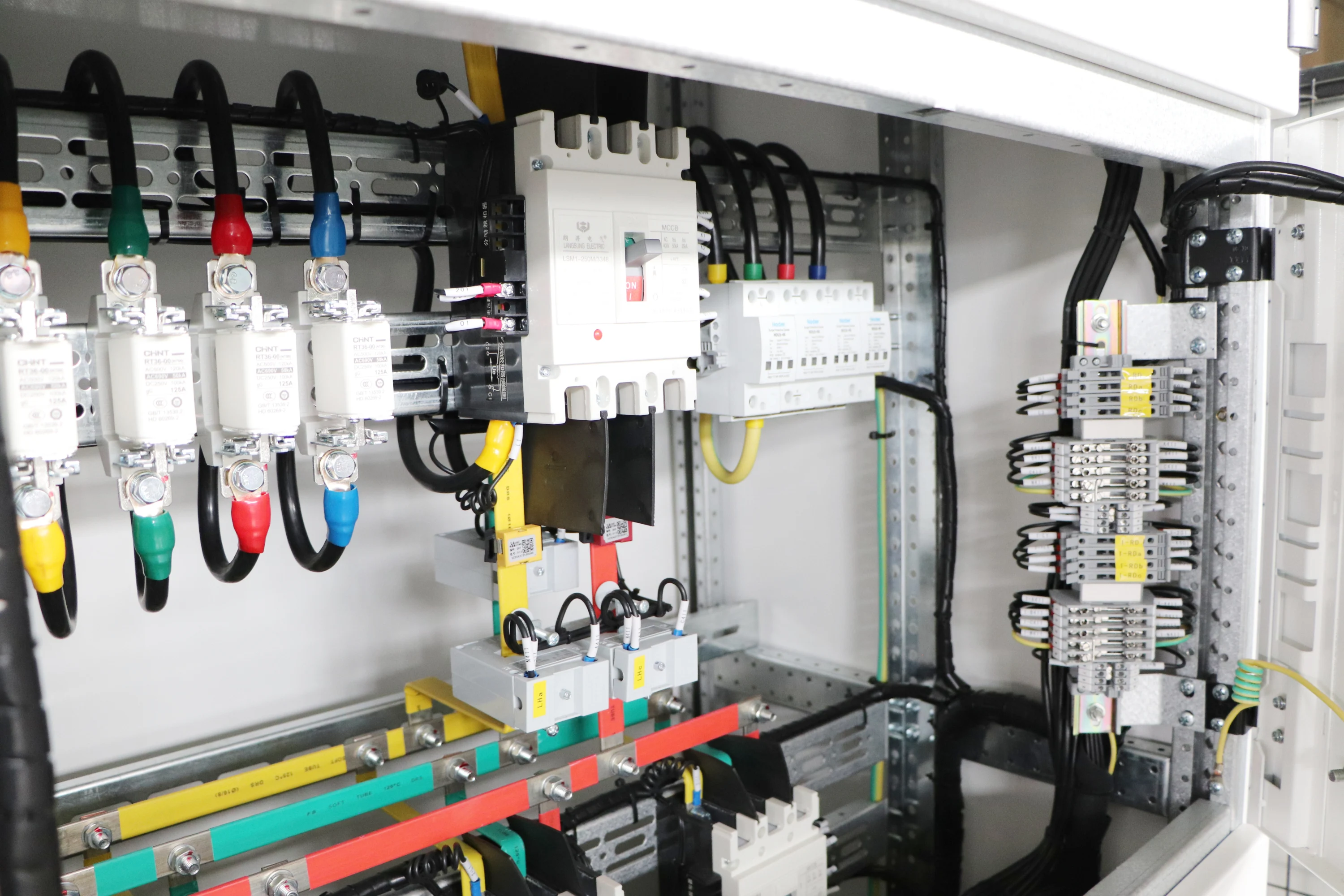 XL-21 Power Distributing Cabinet - Reliable Low Voltage Solutions