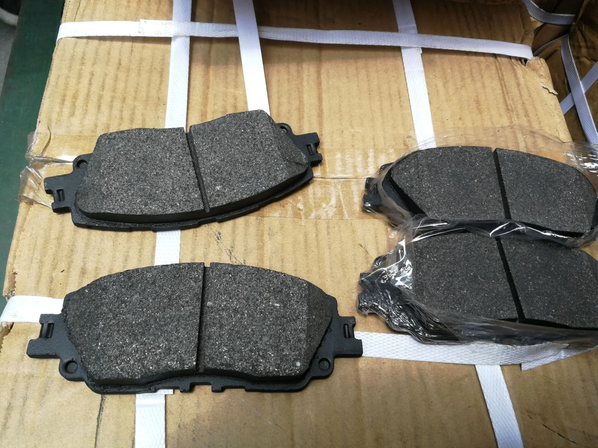 04465-33480トヨタニューカムリ2018用フロントブレーキディスクパッド| Alibaba.com