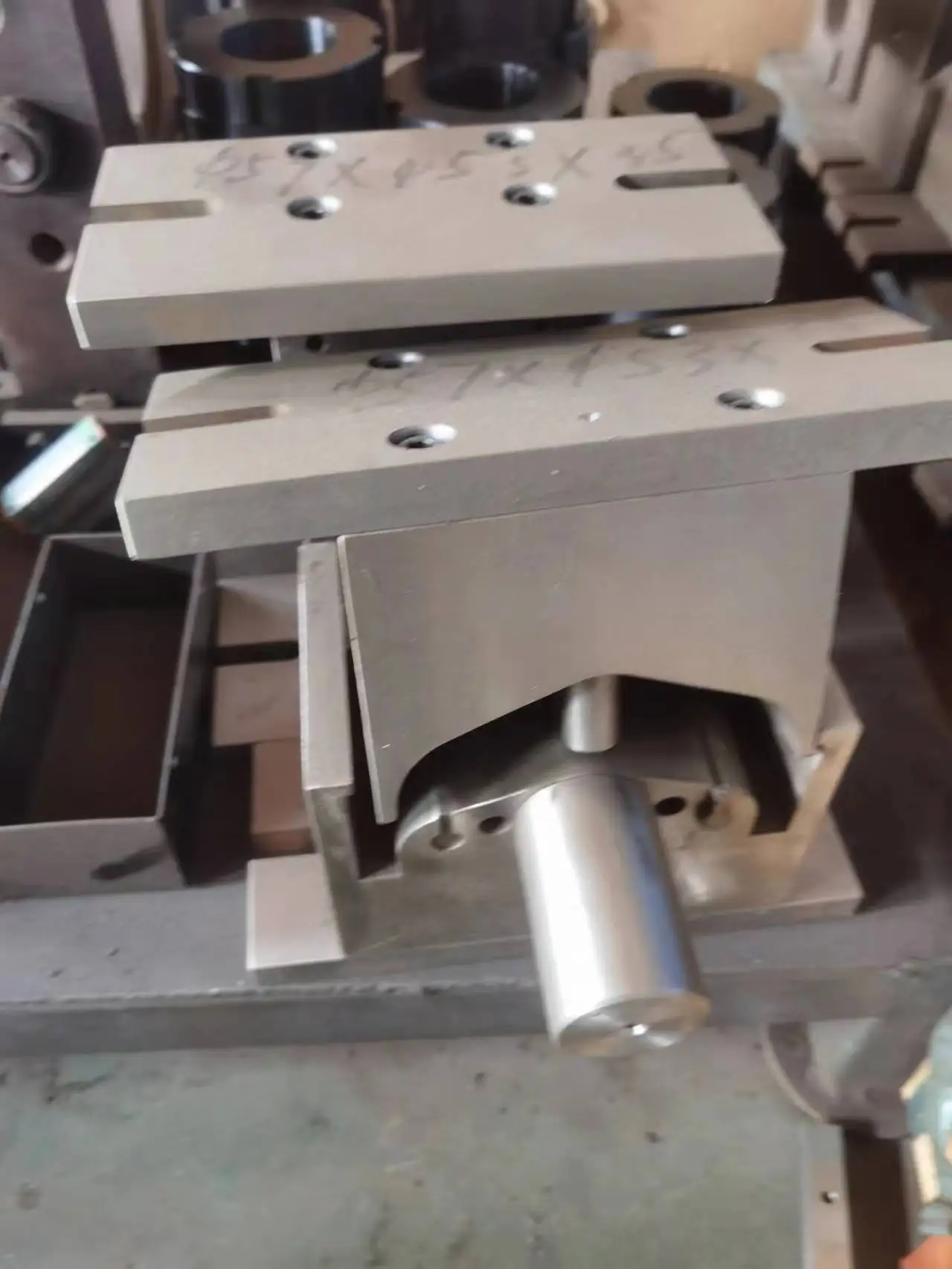 Bushing Chamfering Machine Bimetal Bushing Chamfering Machine Bi-metal ...