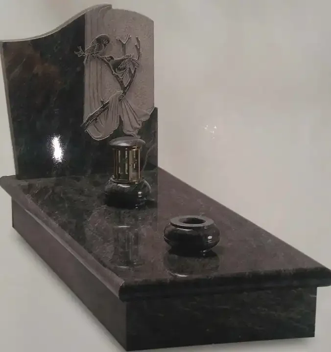 European Craftsman Polished Granite Tombstone Monument for Outdoor Use ...
