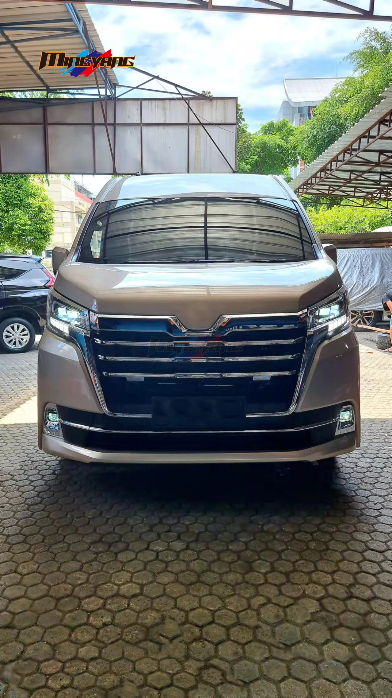 PP Plastics Body Kit Car Bumpers for Toyota Hiace 2018-2020