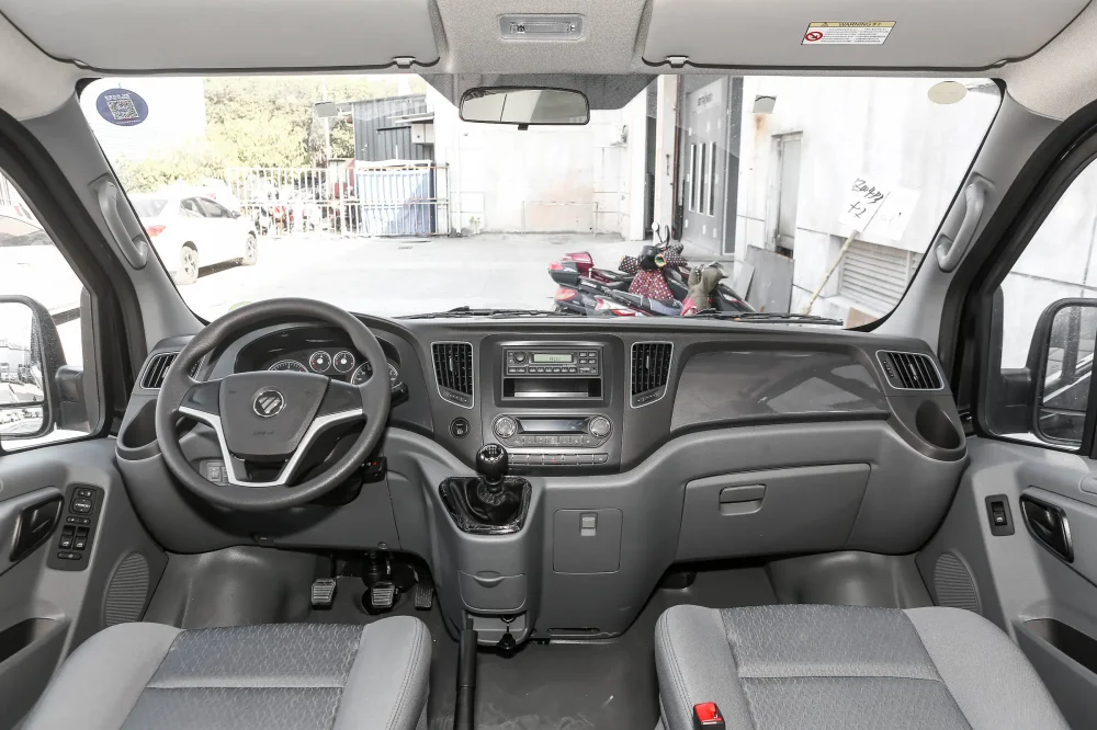 TOANO Foton Cargo Van 3 Seater - Euro II Emission Standard