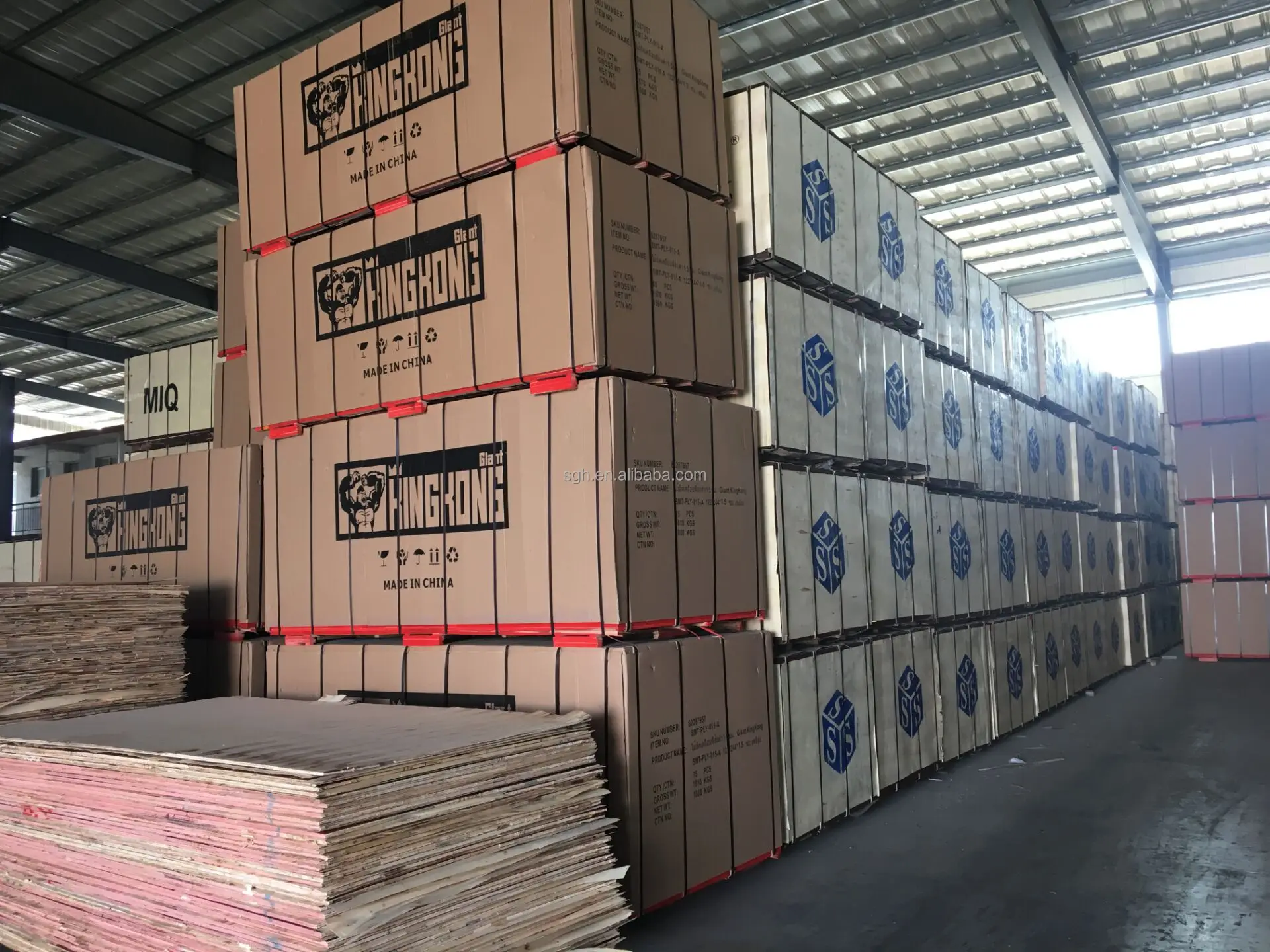 100% Baltic Birch Core Phenolic Glue Plywood for Anti-Slip Film Faced ...