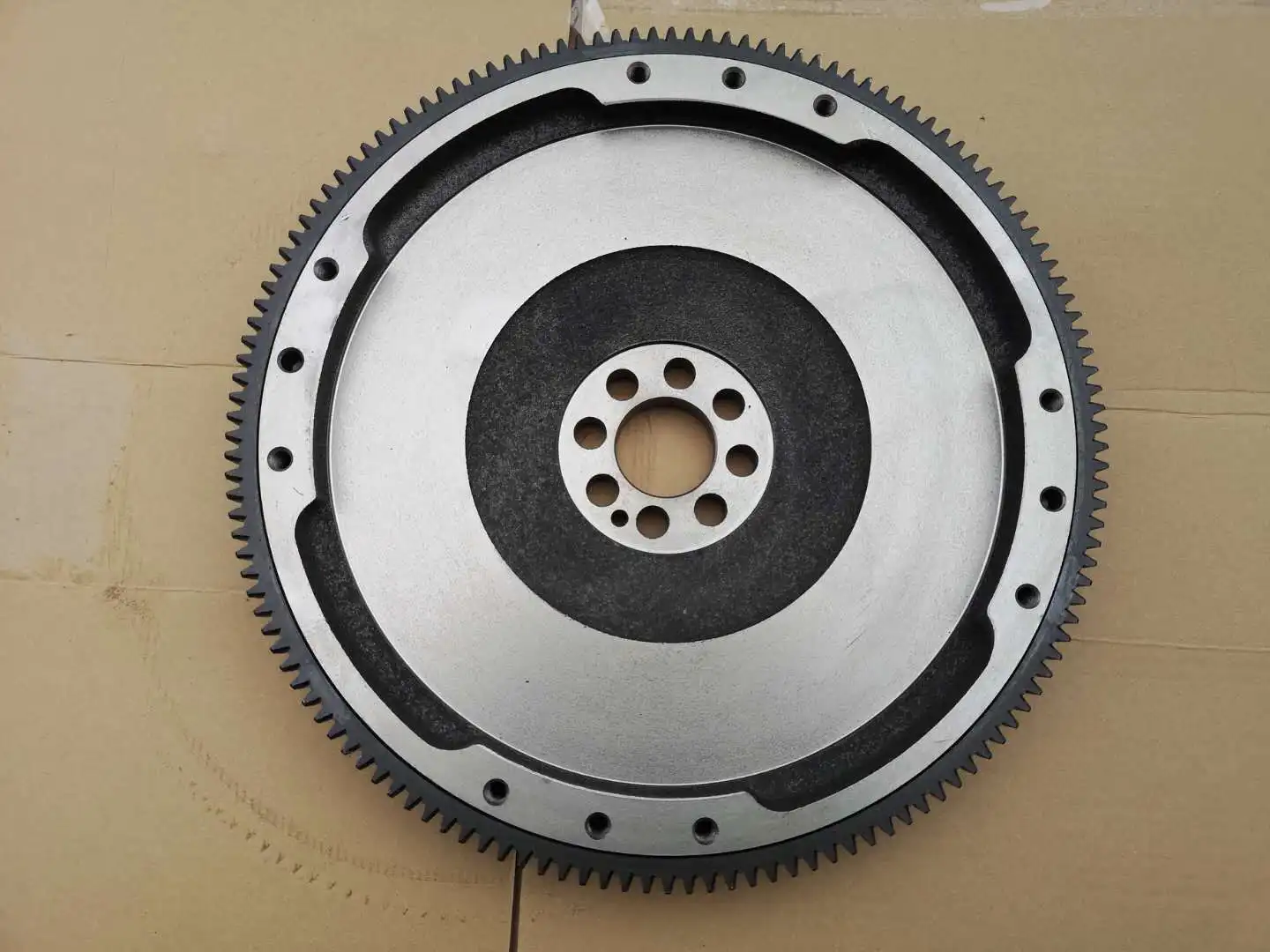 Isuzu 4HK1 Flywheel 8973262272 for NPR NQR - 325mm Friction Face, 138 ...