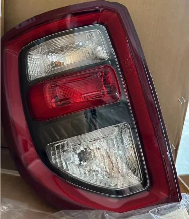 Wholesale Red Rear Brake Lamps Halogen Tail Light for Ford Bronco Sport ...