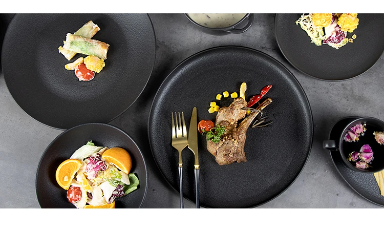 Black Porcelain Plate Set - Sustainable & Stylish Crockery