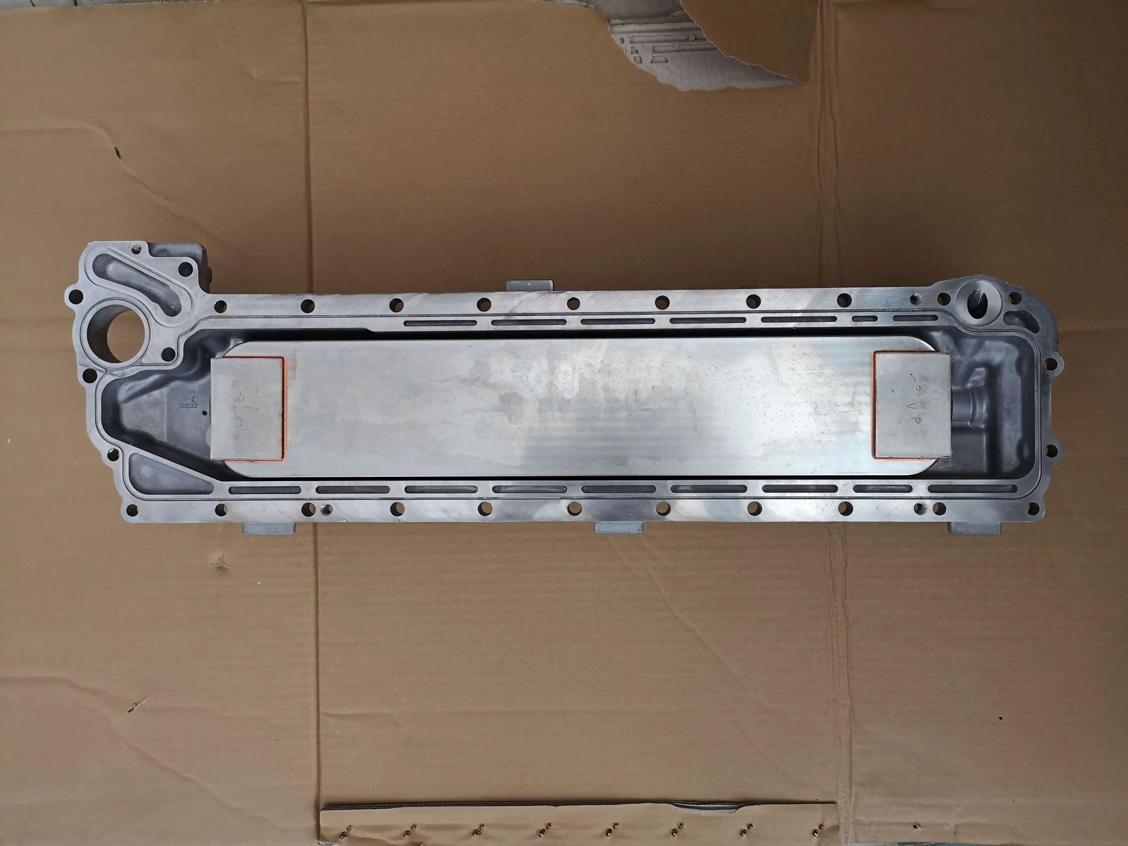 Isuzu 6HK1 Engine Oil Cooler Assembly 8982366500 for FTR FVR FVZ - New ...