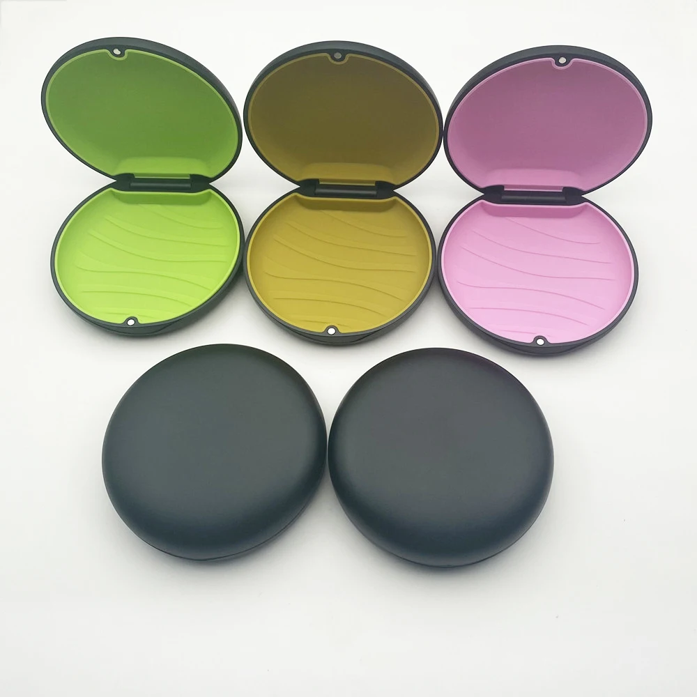 Aligner and Retainer Case with Magnet for Denture Storage