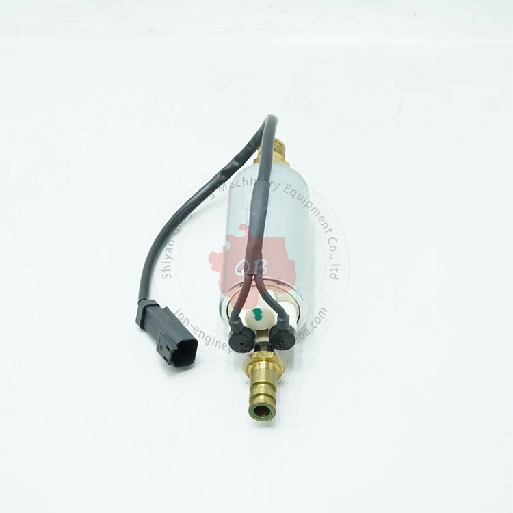 中国发电机零件康明斯qst30泵5593523 5483862燃油输送泵套件4975617