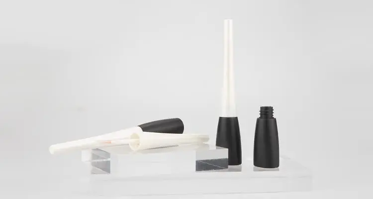 Slim Eyeliner Tube Container Empty 3.5ml Beautiful Eyeliner Bottle ...