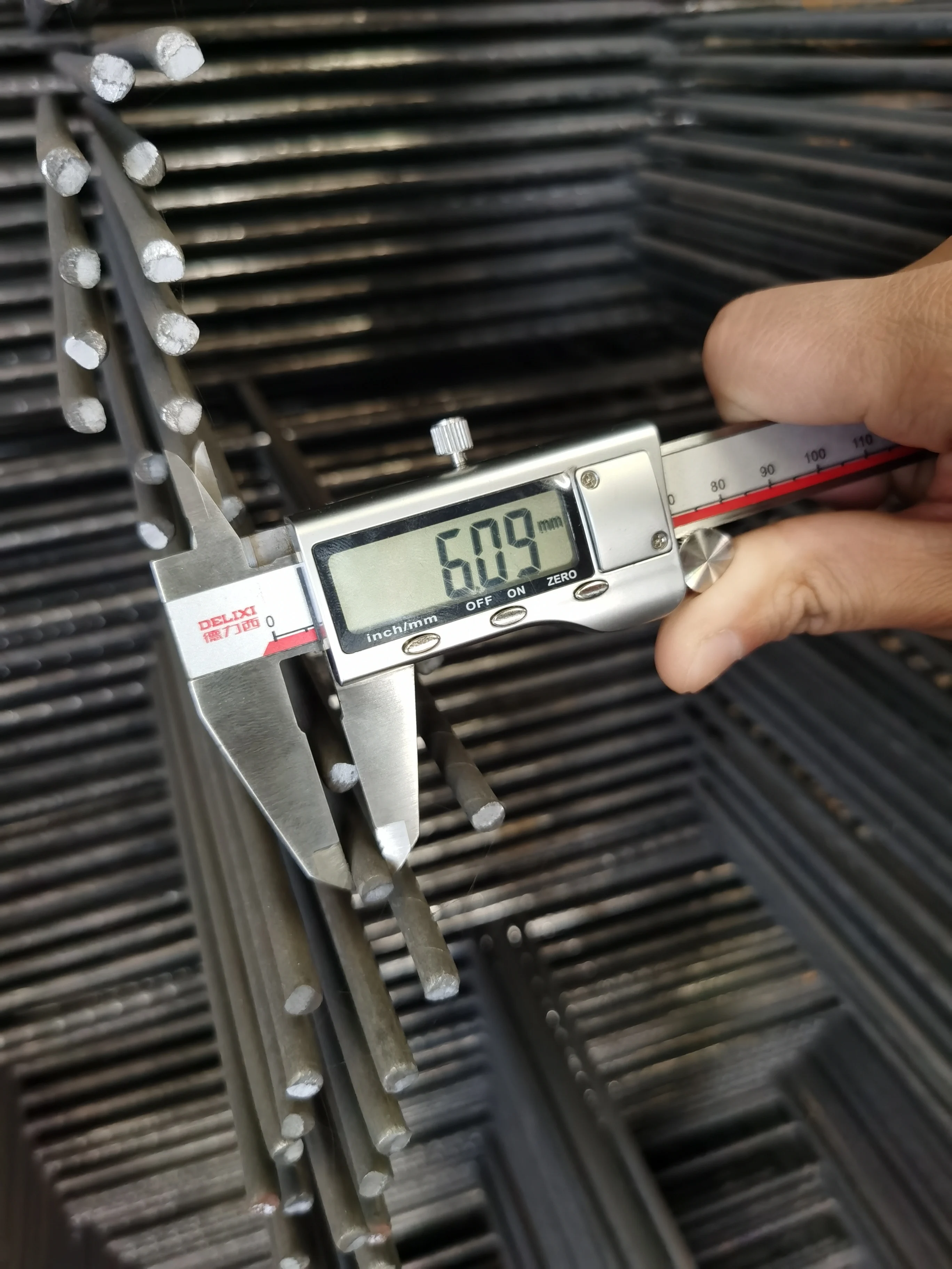 F62,F72 Rebar Reinforcing Concrete Welded Wire Mesh Cement Mats For ...