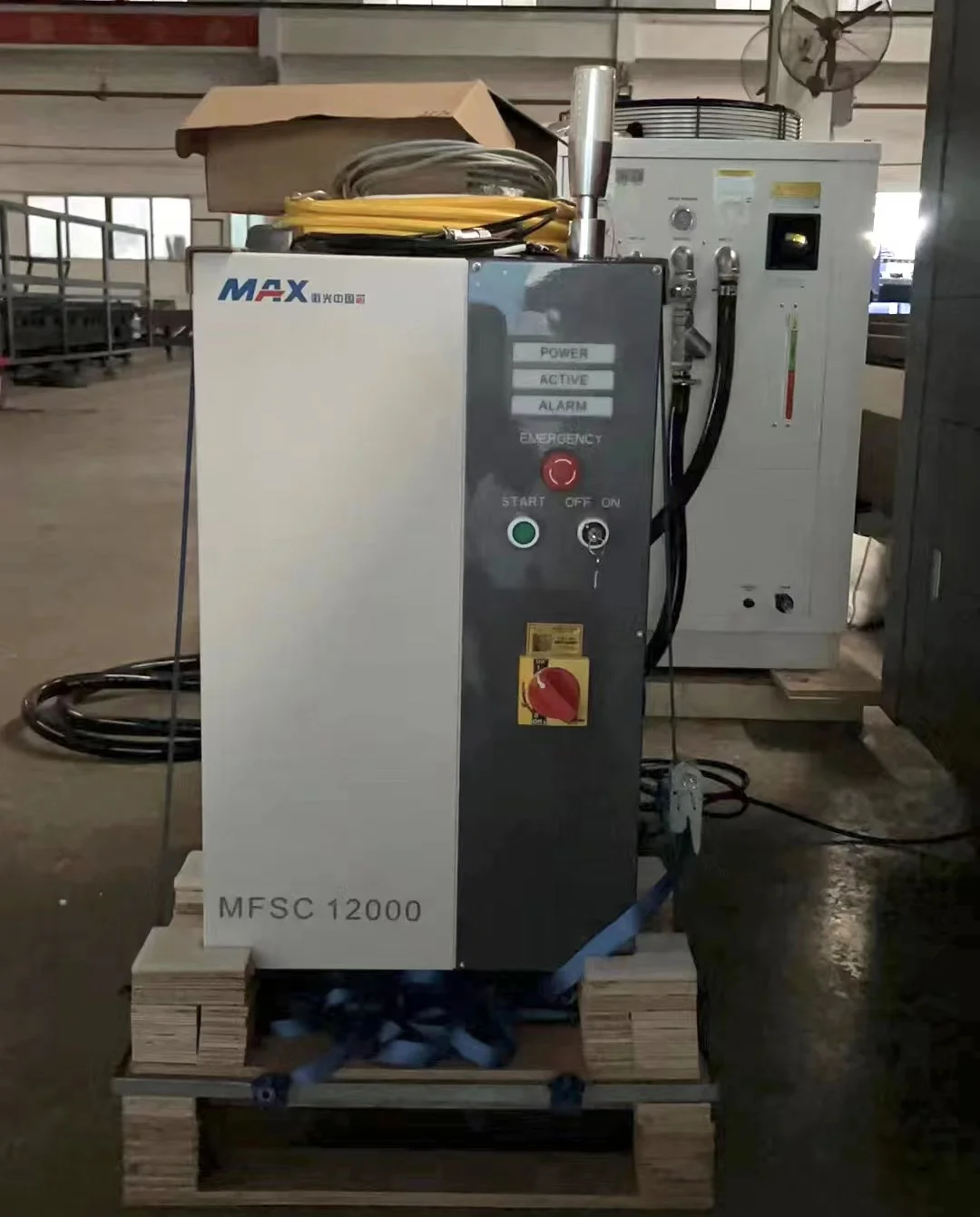 Whole Set Of Fiber Laser Source 3000w 2000w 1500w 1000w Max Fiber Laser ...