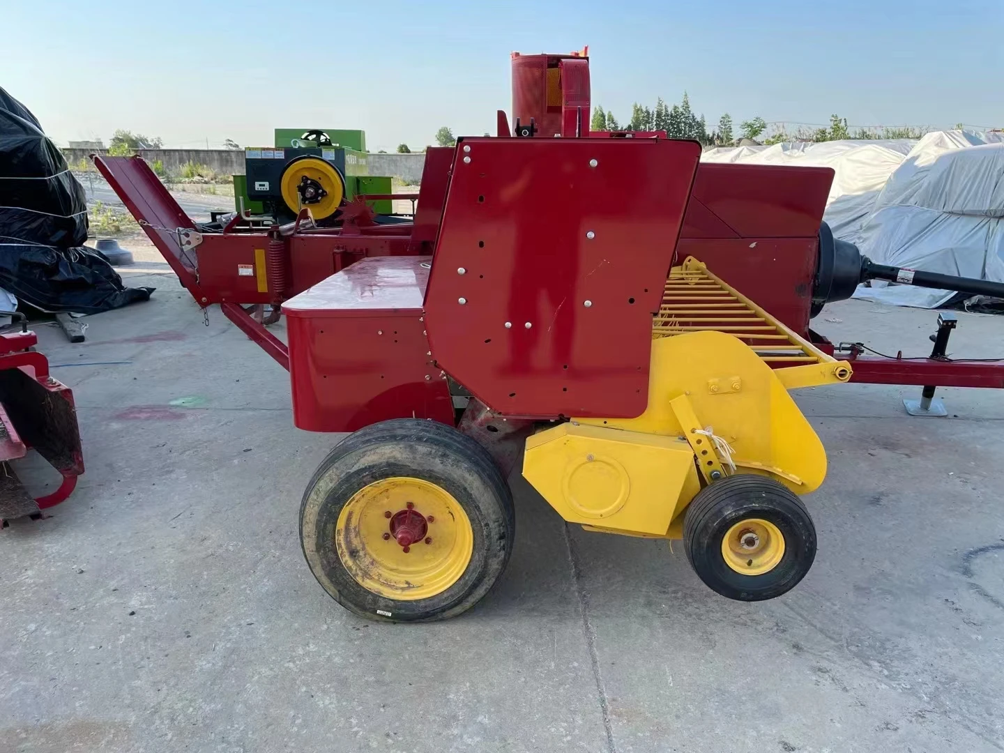 Used/second Hand Farm Hay Square Baler Massey Ferguson 1840 Small Mini ...