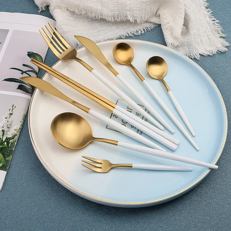 1 Cent Items Stainless Steel Cutlery Set for Decor