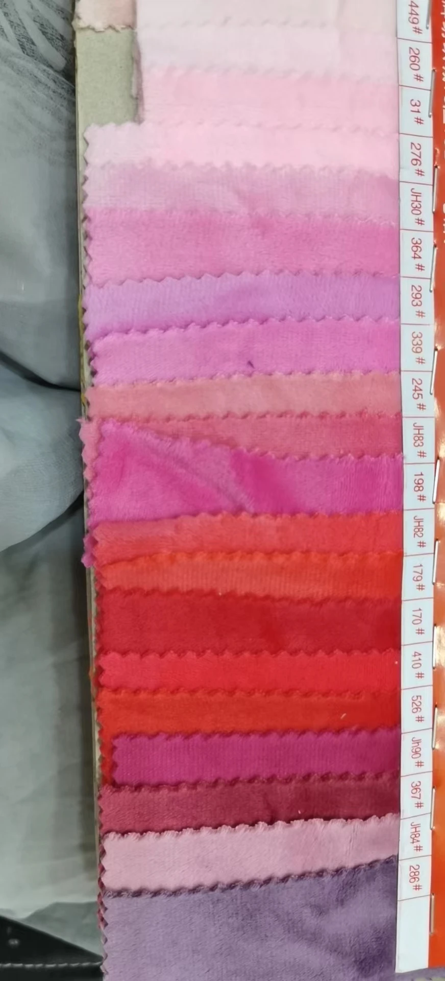 Luxury Diamond Shape Makeup Powder Puffs with Custom Logo