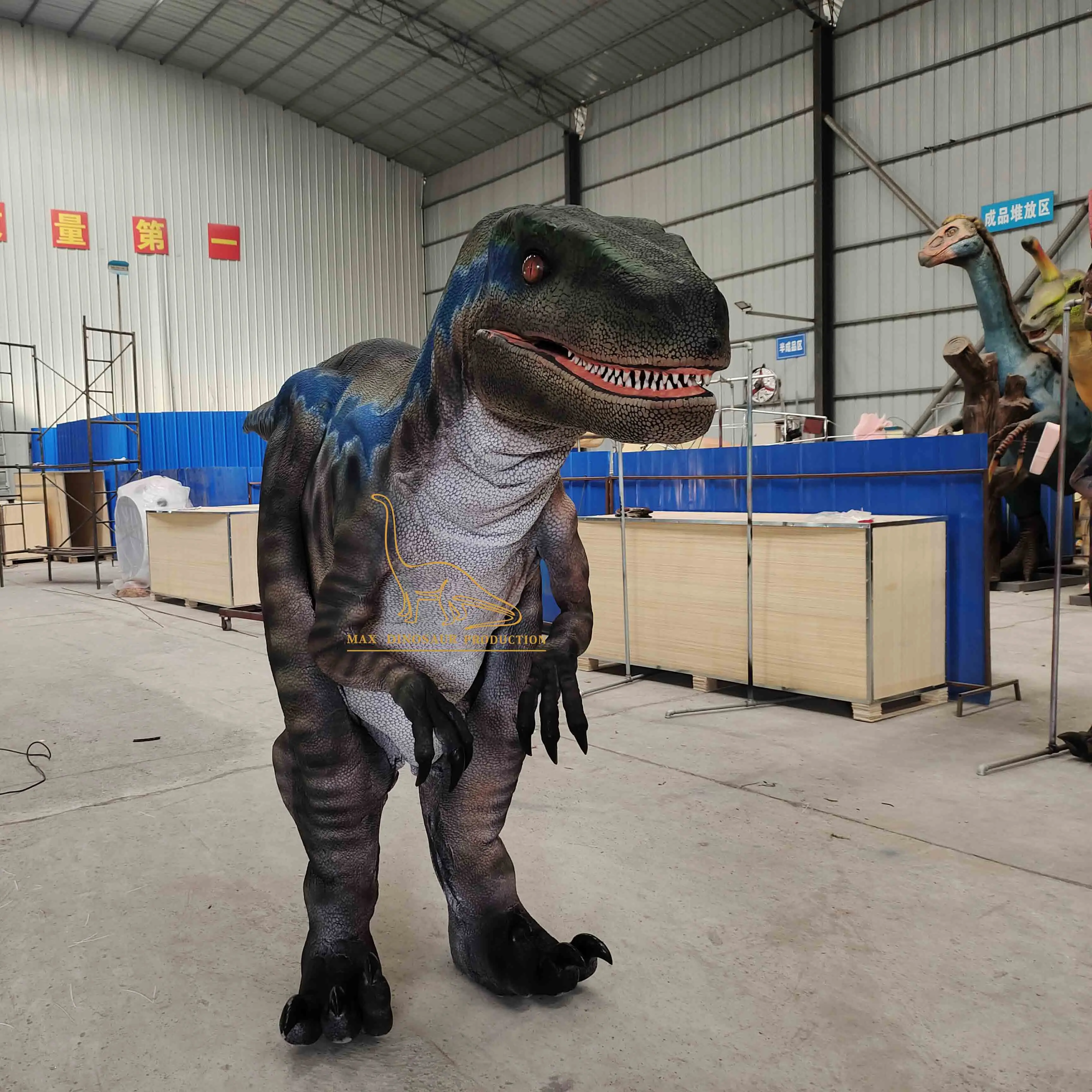 Jurassic Realistic Animatronic Velociraptor Costume Lifelike Black ...