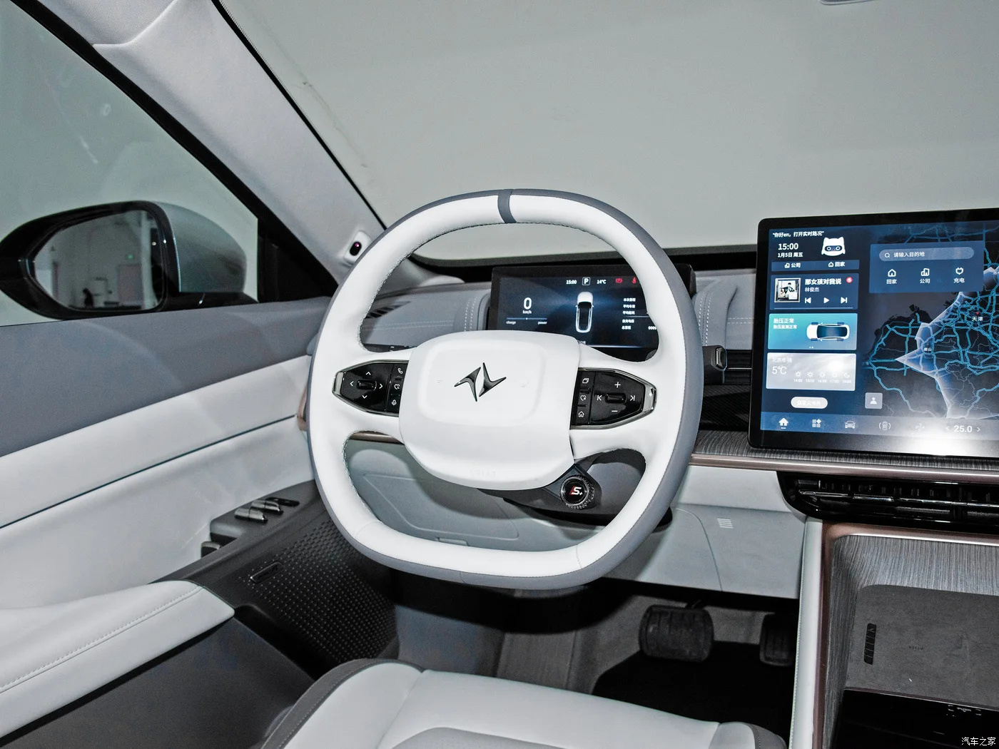 Dongfeng E007 2024 E007 540km All-wheel-drive Max5-door 5-seat Hatchback Pure Electric Sedan ...