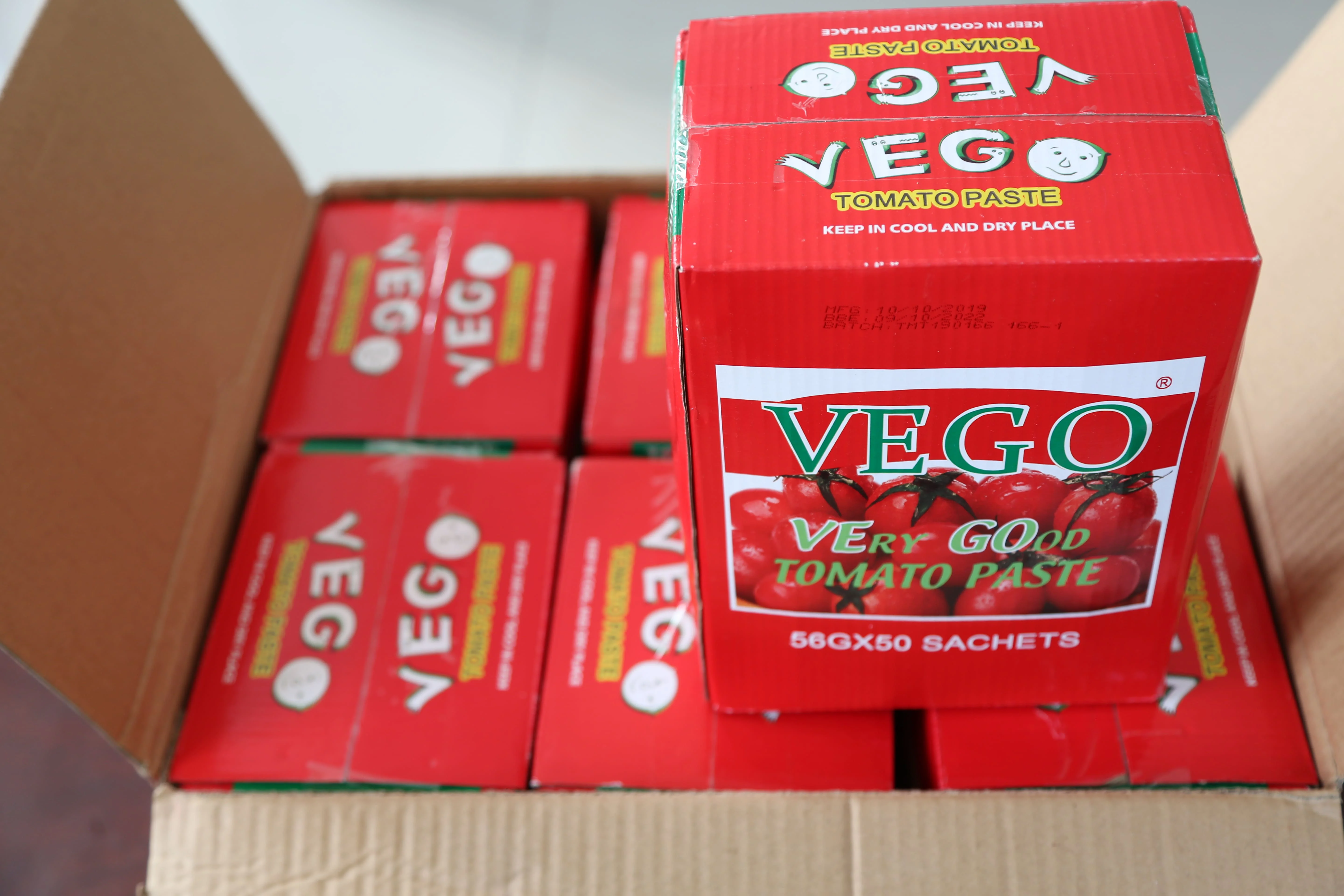 Canned Tin Tomato Paste 70g 210g 400g 800g 2200g In Different Size ...