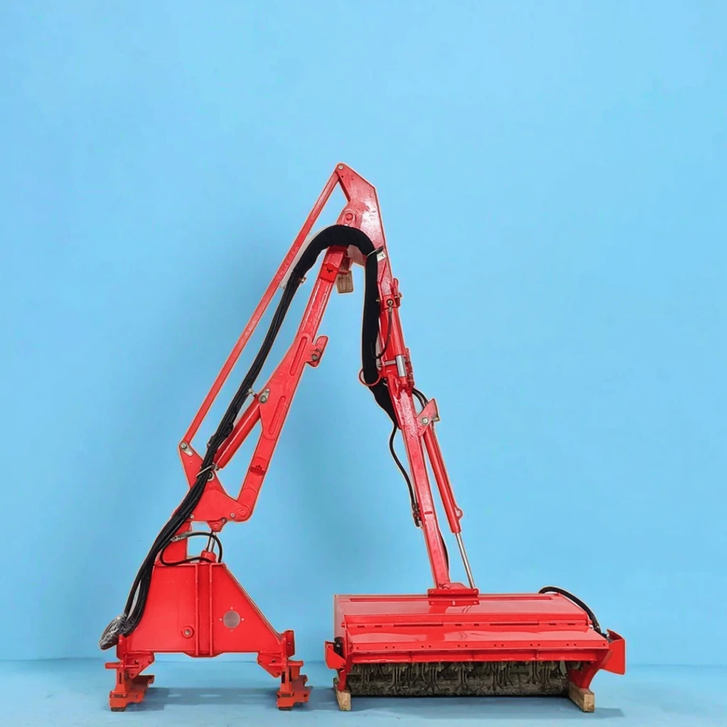 Tractor Mounted Diesel Hedge Trimmer & Wood Saw Attachment for Road ...