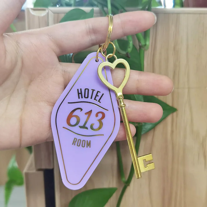 Custom logo blank plastic hotel room key tags acrylic motel keychains ...