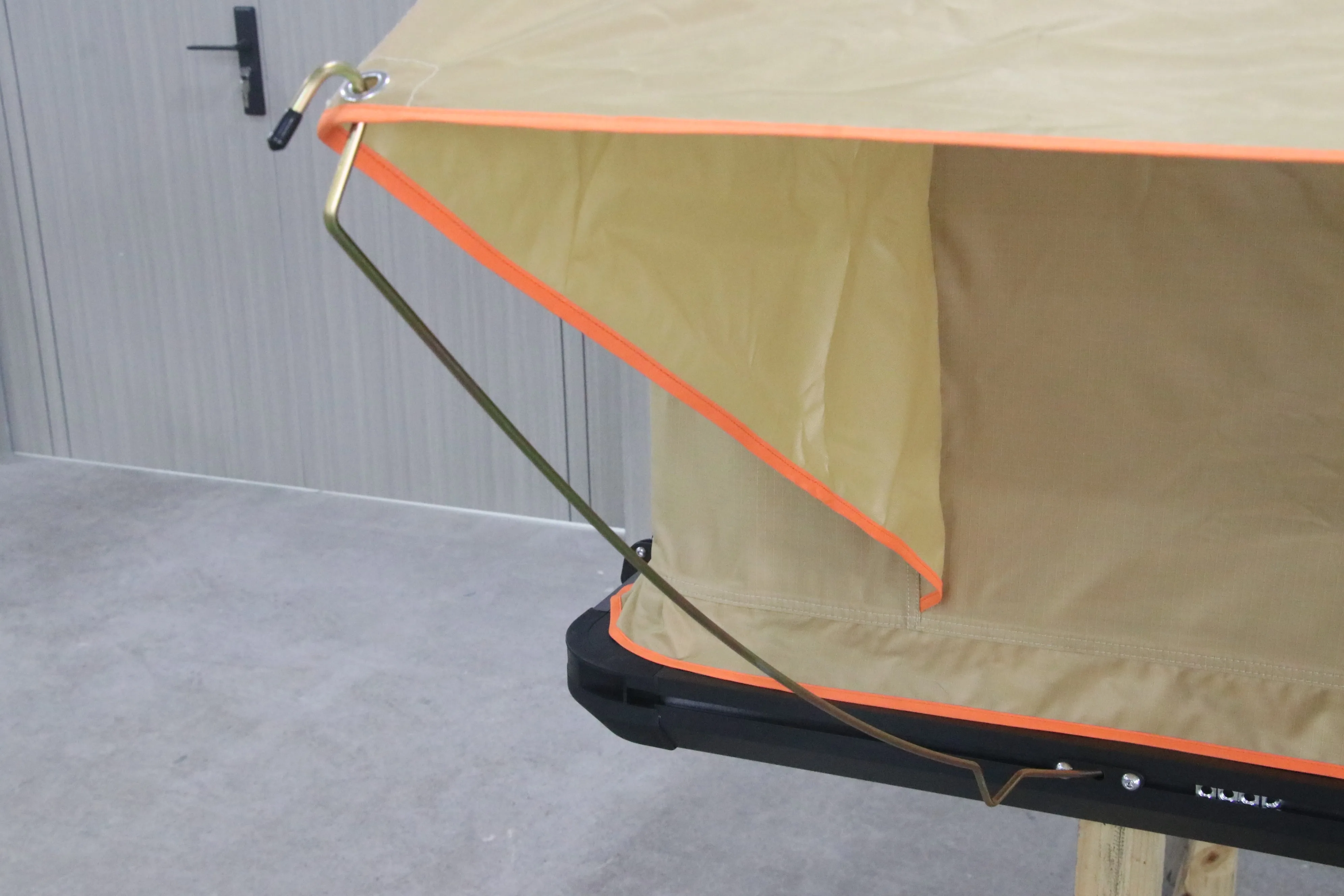 Tent Box Rooftop Awning Tent 4x4 Offroad Car Roof Top Tent Box For Cars ...