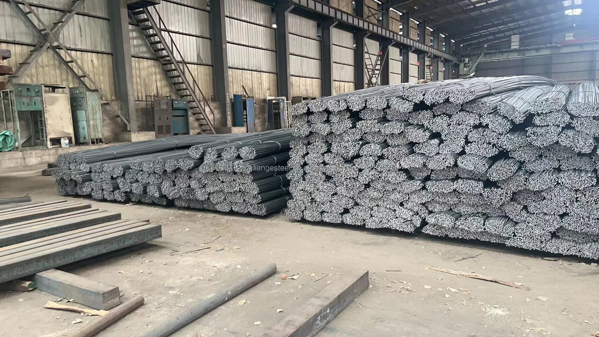 Tmt Heavy Duty Track Rebars Steel Column Steel Rebars in Bundles for ...