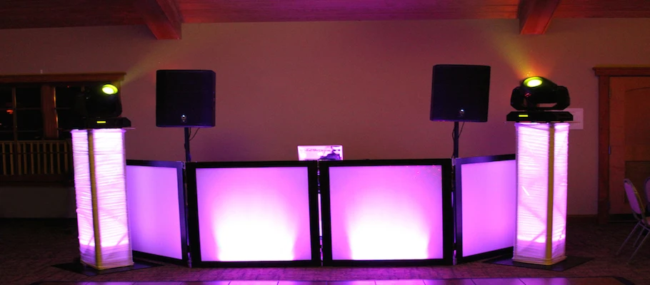 DJ Booth - Durable Metal Frame Event Facade White/black Scrim