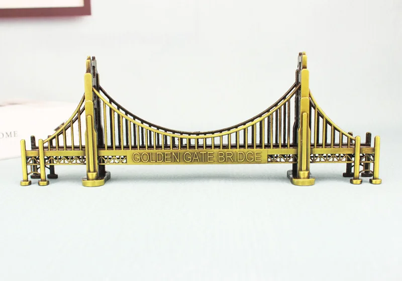 Decorate with Style - San Francisco Golden Gate Bridge Model